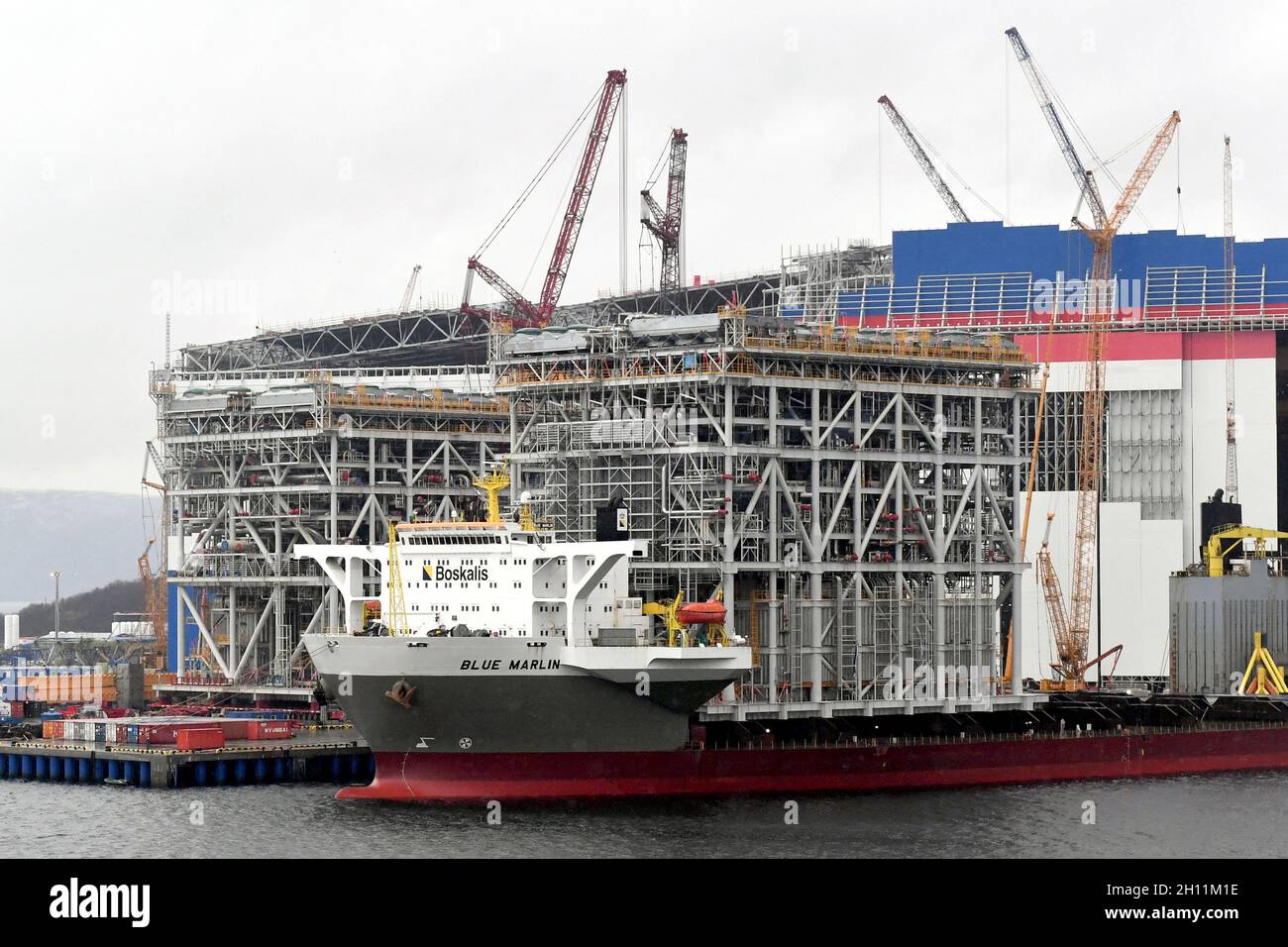 Arctic Offshore Drilling High Resolution Stock Photography and Images ...
