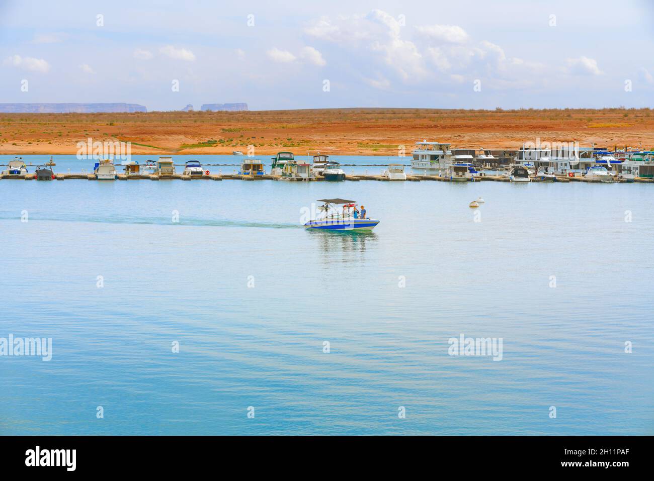 Lake Powell, Utah, USA - September 29, 2021 Lake Powell beach, and ...
