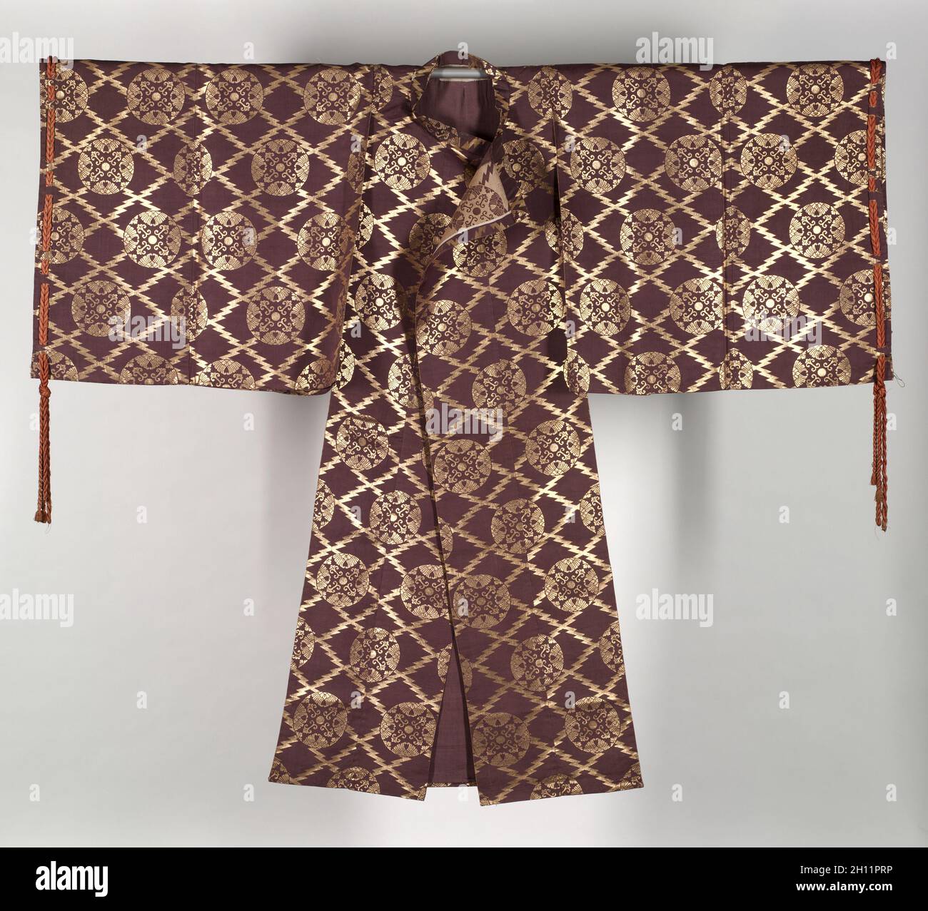 Silk twill weave hi-res stock photography and images - Alamy