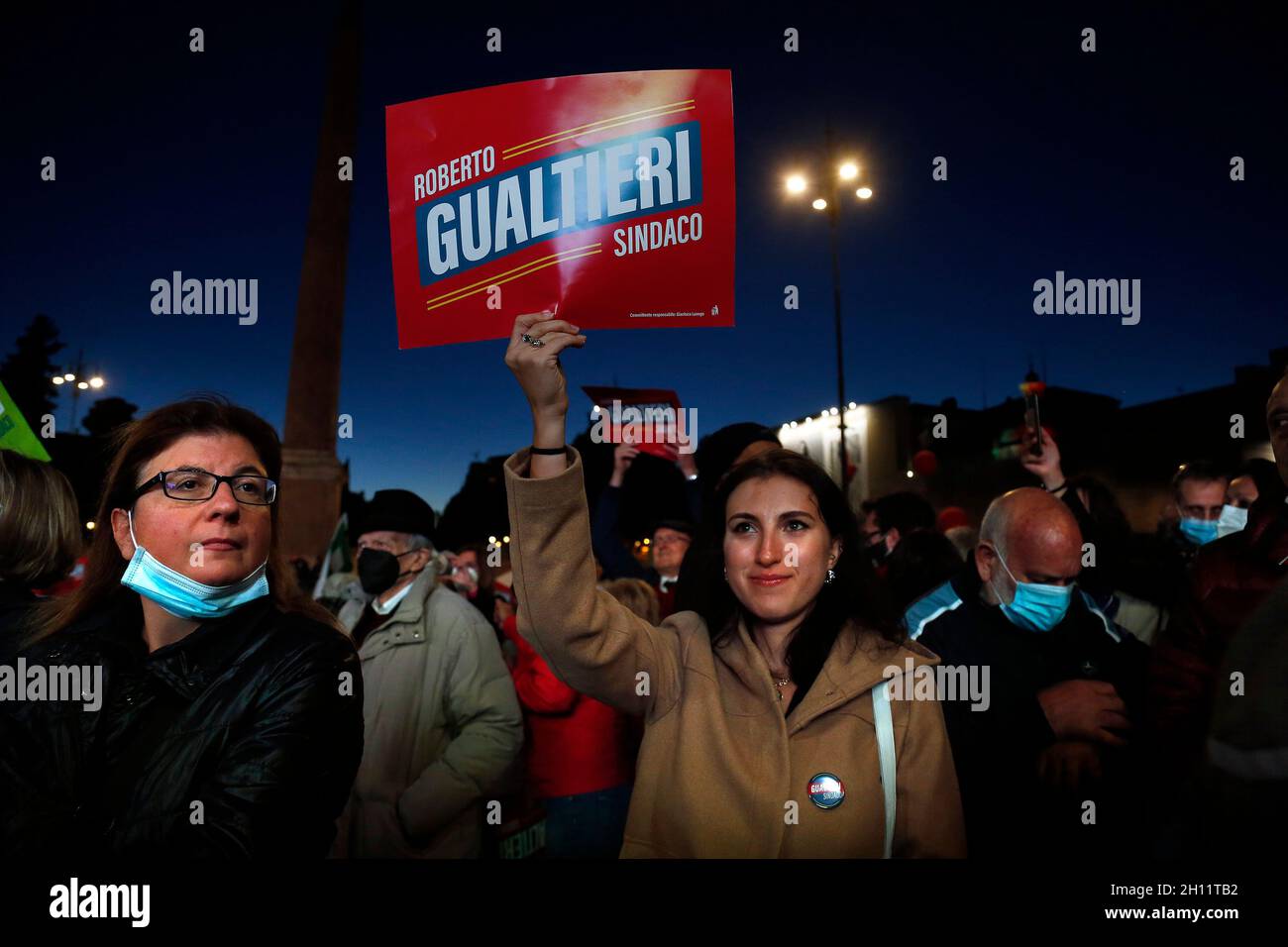 Rome, Italy. 15th Oct, 2021. Supporters of the candidate mayor of Rome ...