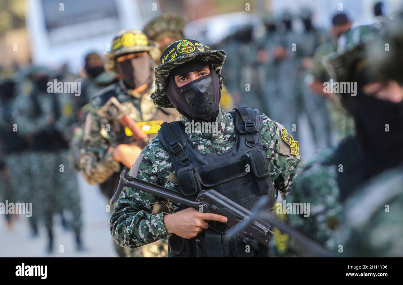 Members of Saraya Al-Quds Brigade, the military wing of the Islamic ...