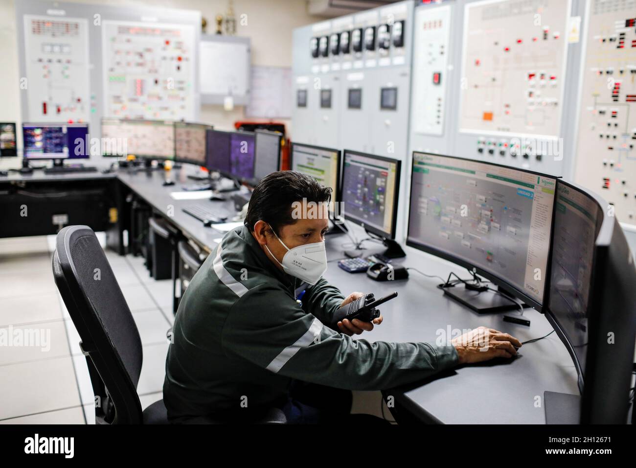 Geothermal control hi-res stock photography and images - Alamy