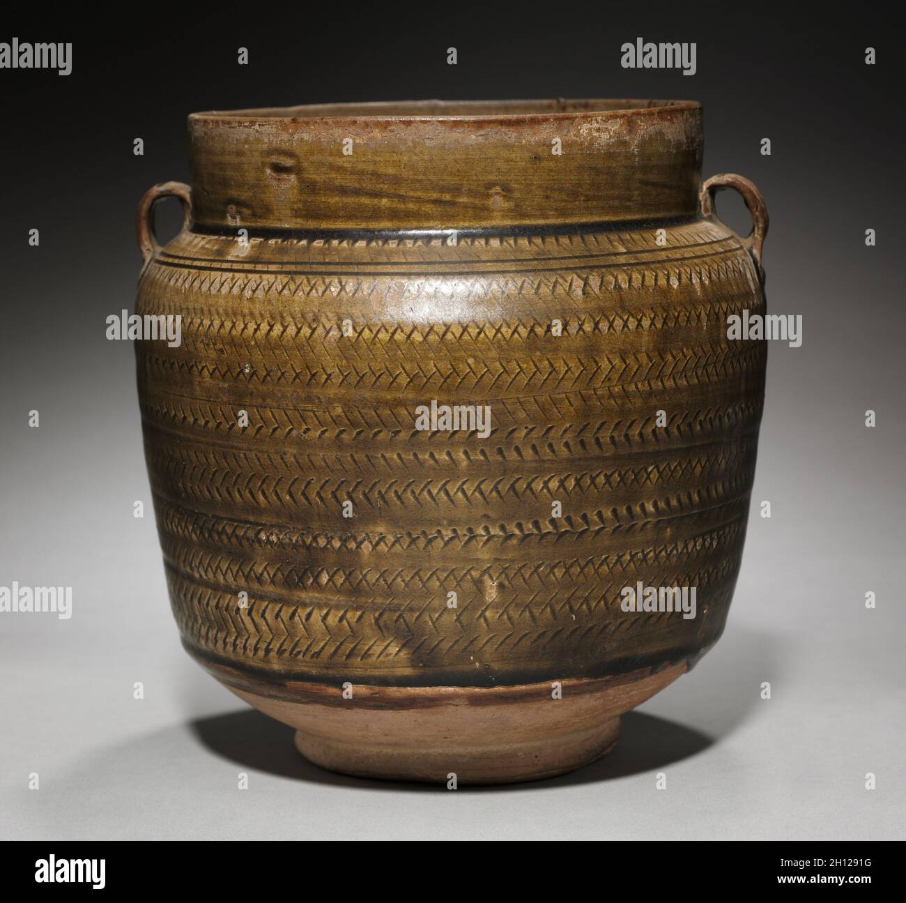 Glazed pinkish buff stoneware hi-res stock photography and images - Alamy