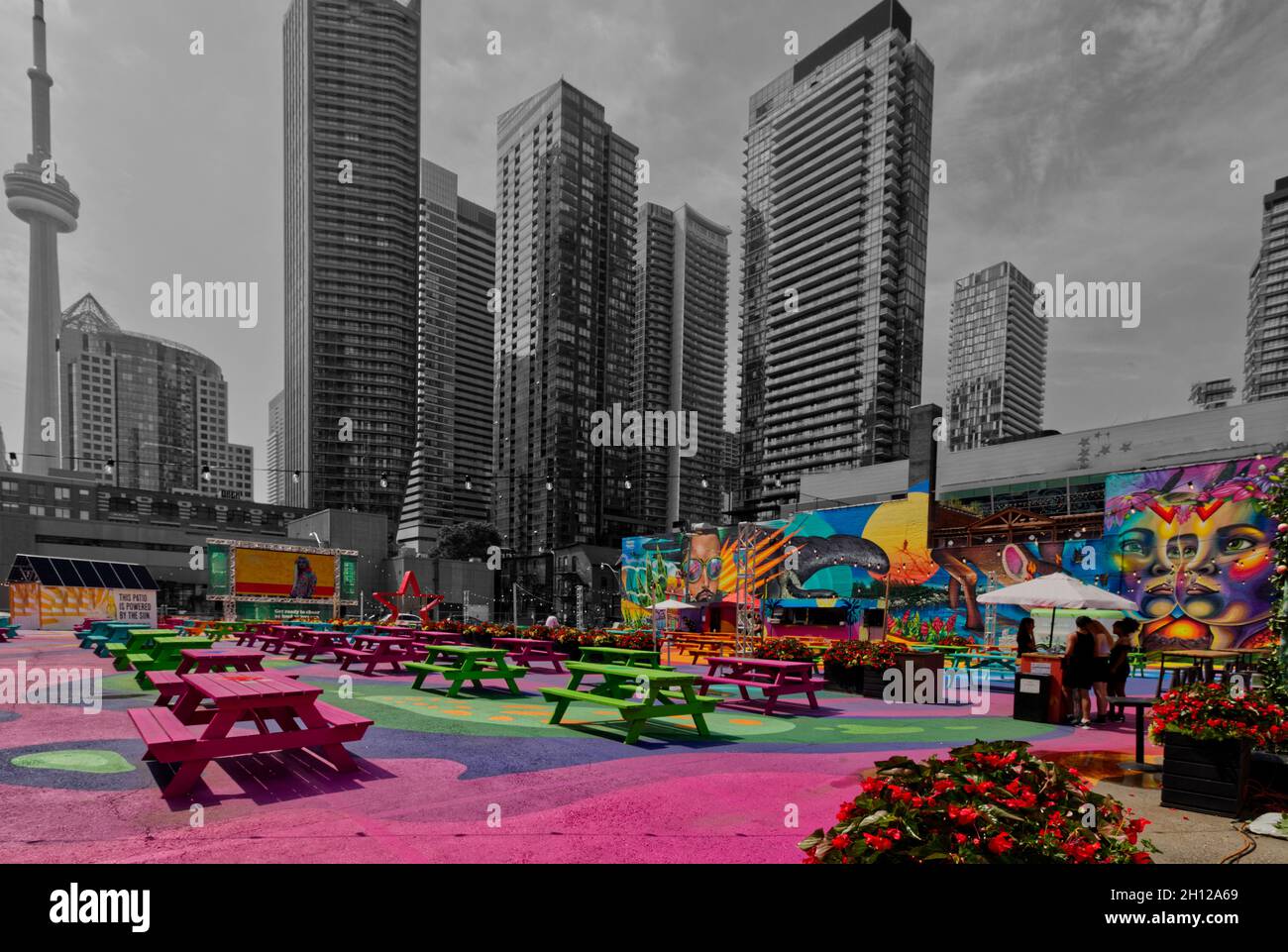 Colorful murals makes the downtown look like an aged city, Toronto ...