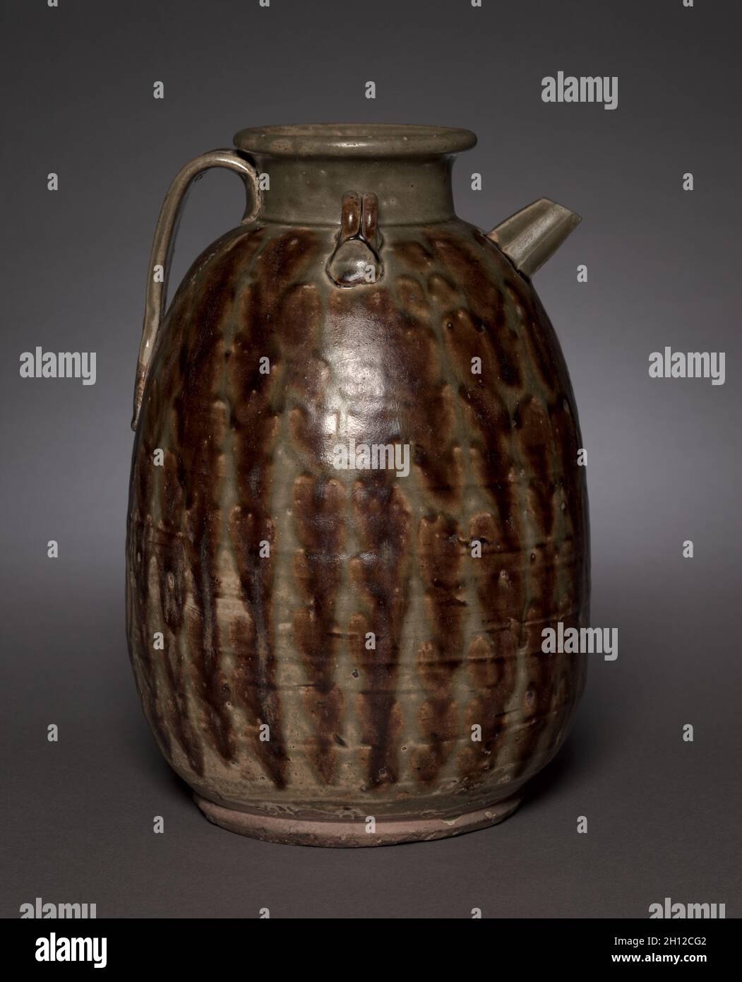 Stoneware with glaze changsha ware hi-res stock photography and images ...