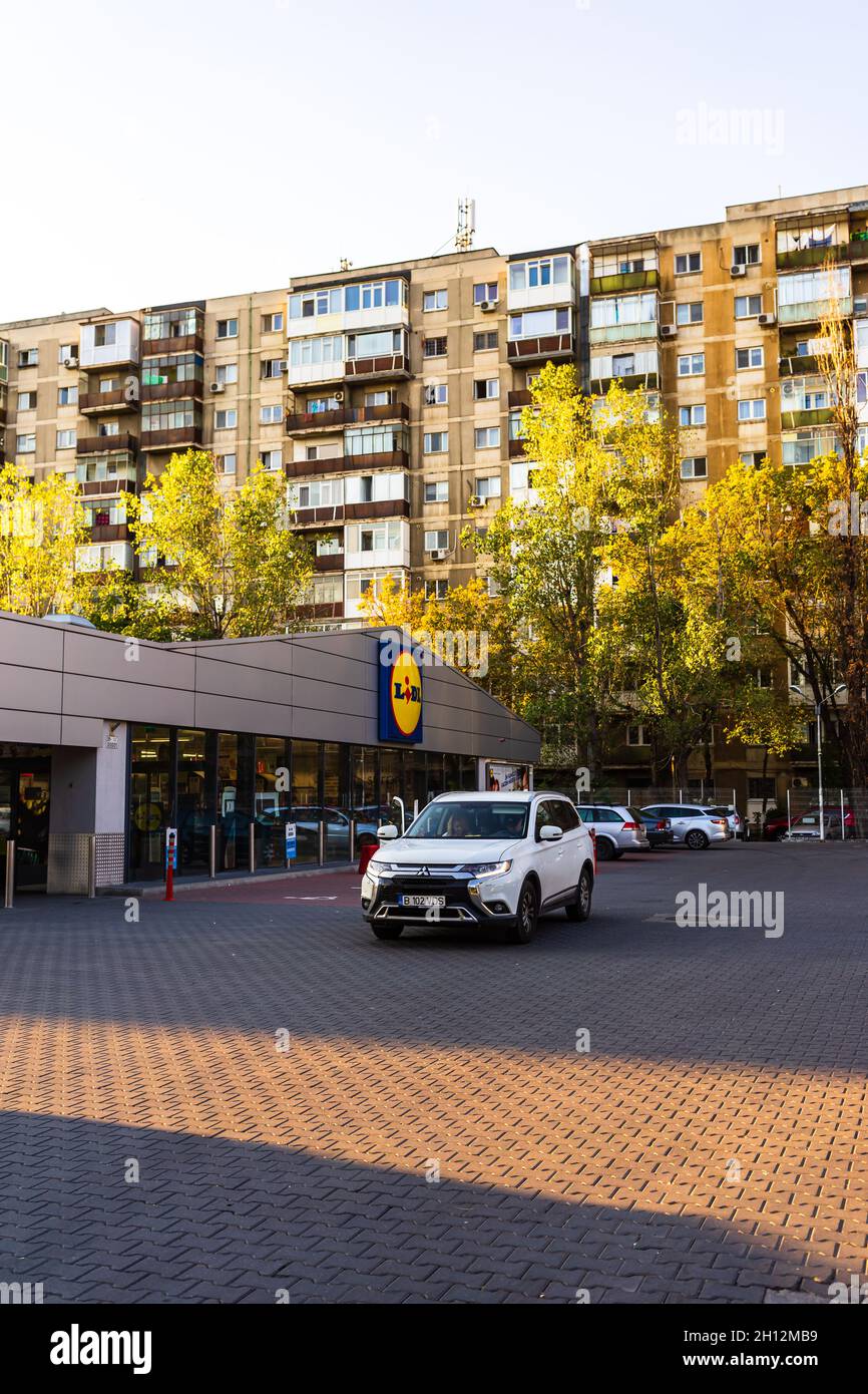 Lidl supermarket bucharest hi-res stock photography and images - Alamy