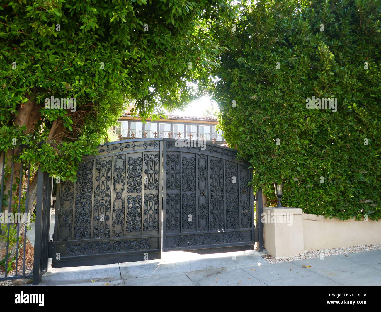 807 n rexford drive hi-res stock photography and images - Alamy