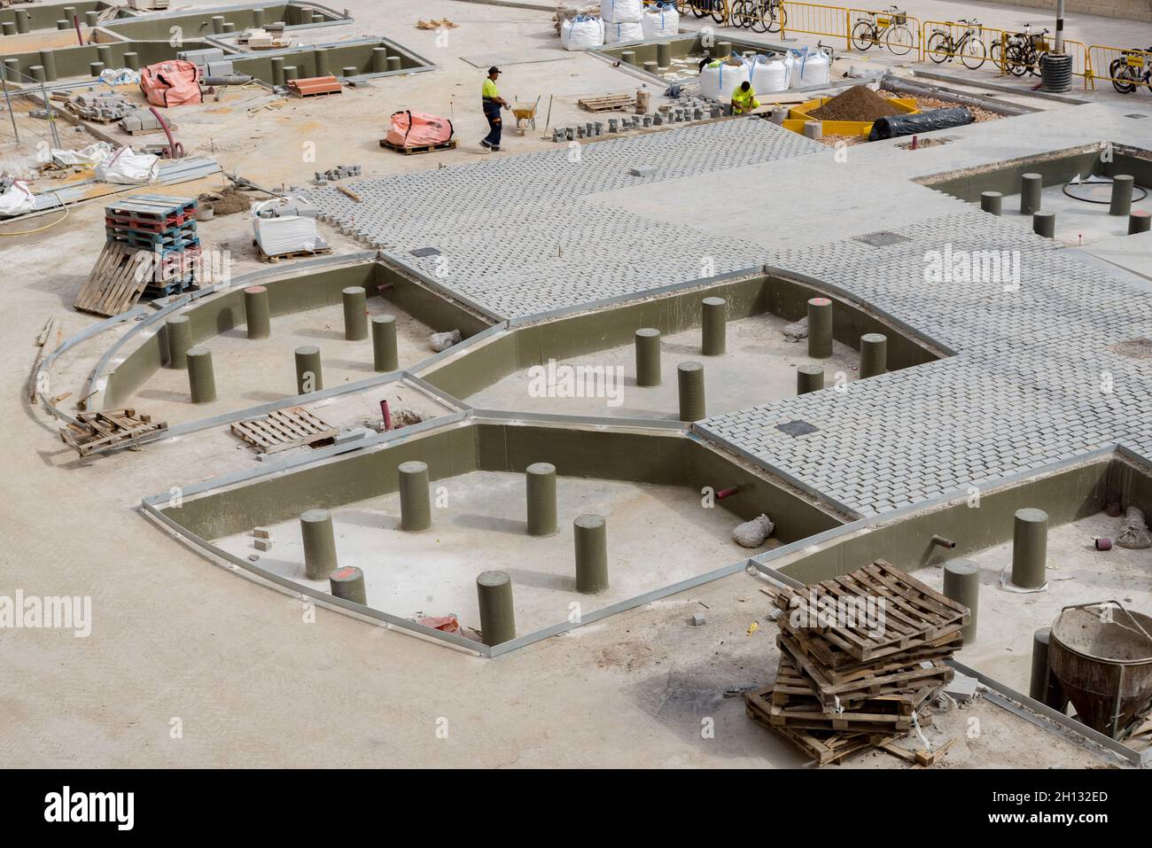 General view during the redevelopment of the Plaza.The remodeling of ...