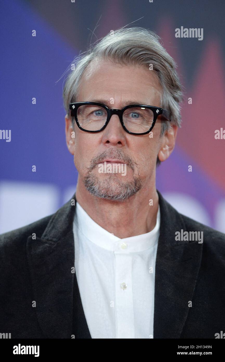 Alan ruck on succession hi-res stock photography and images - Alamy