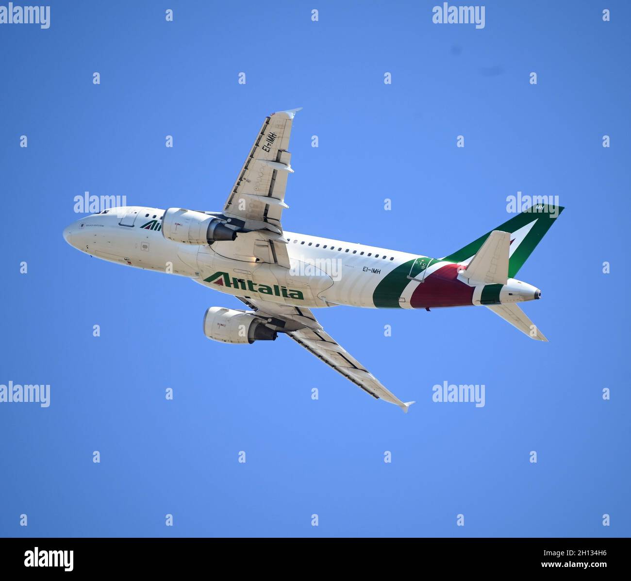 Ita feature hi-res stock photography and images - Alamy