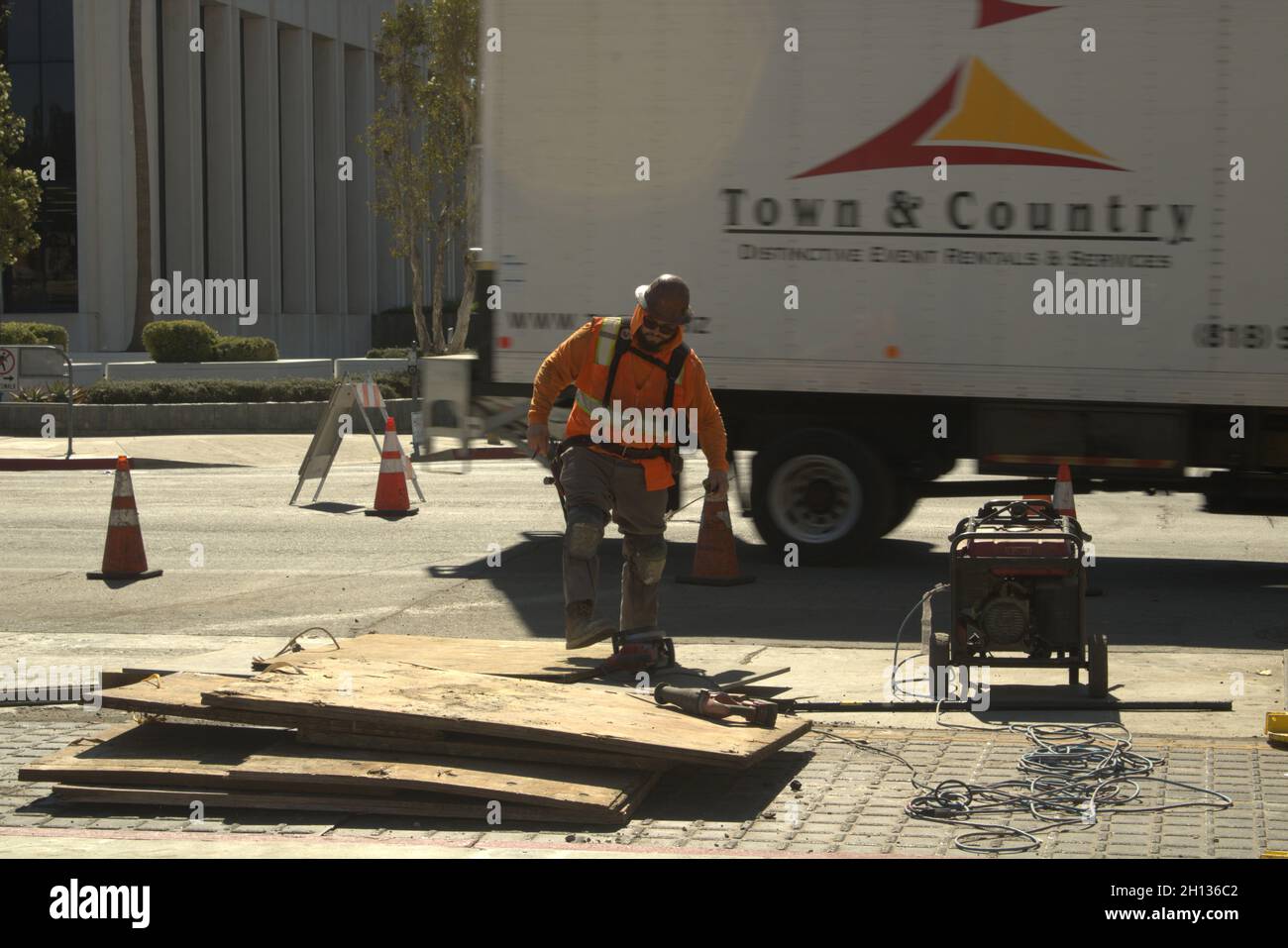 Road construction workers Stock Photo - Alamy