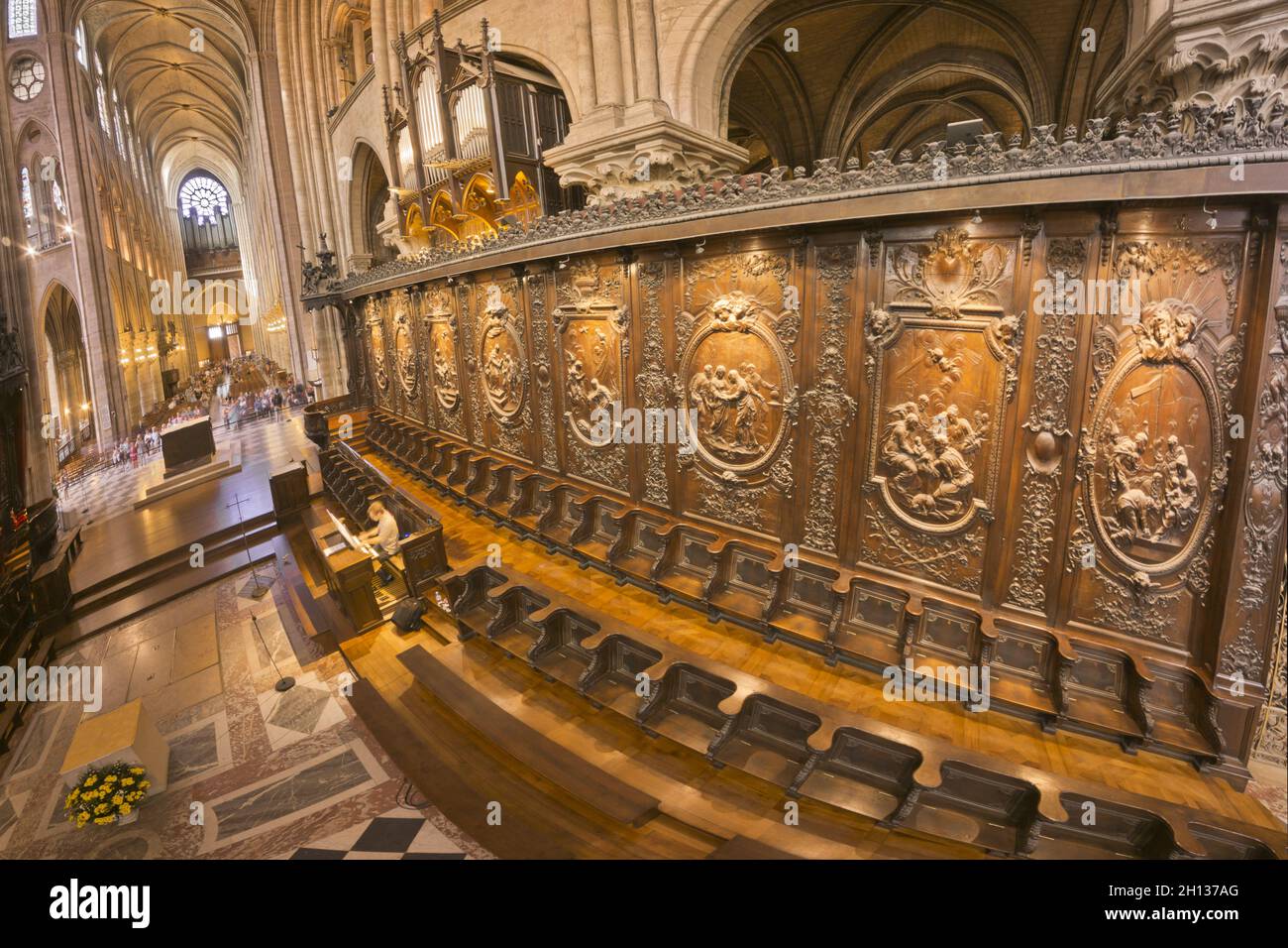 FRANCE. PARIS (75) NOTRE-DAME CATHEDRAL. THE CHOIR STALLS VIEWED FROM ...
