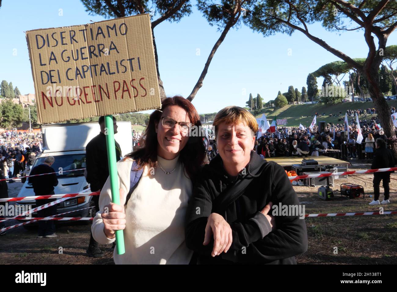 Green pass protest hi-res stock photography and images - Alamy
