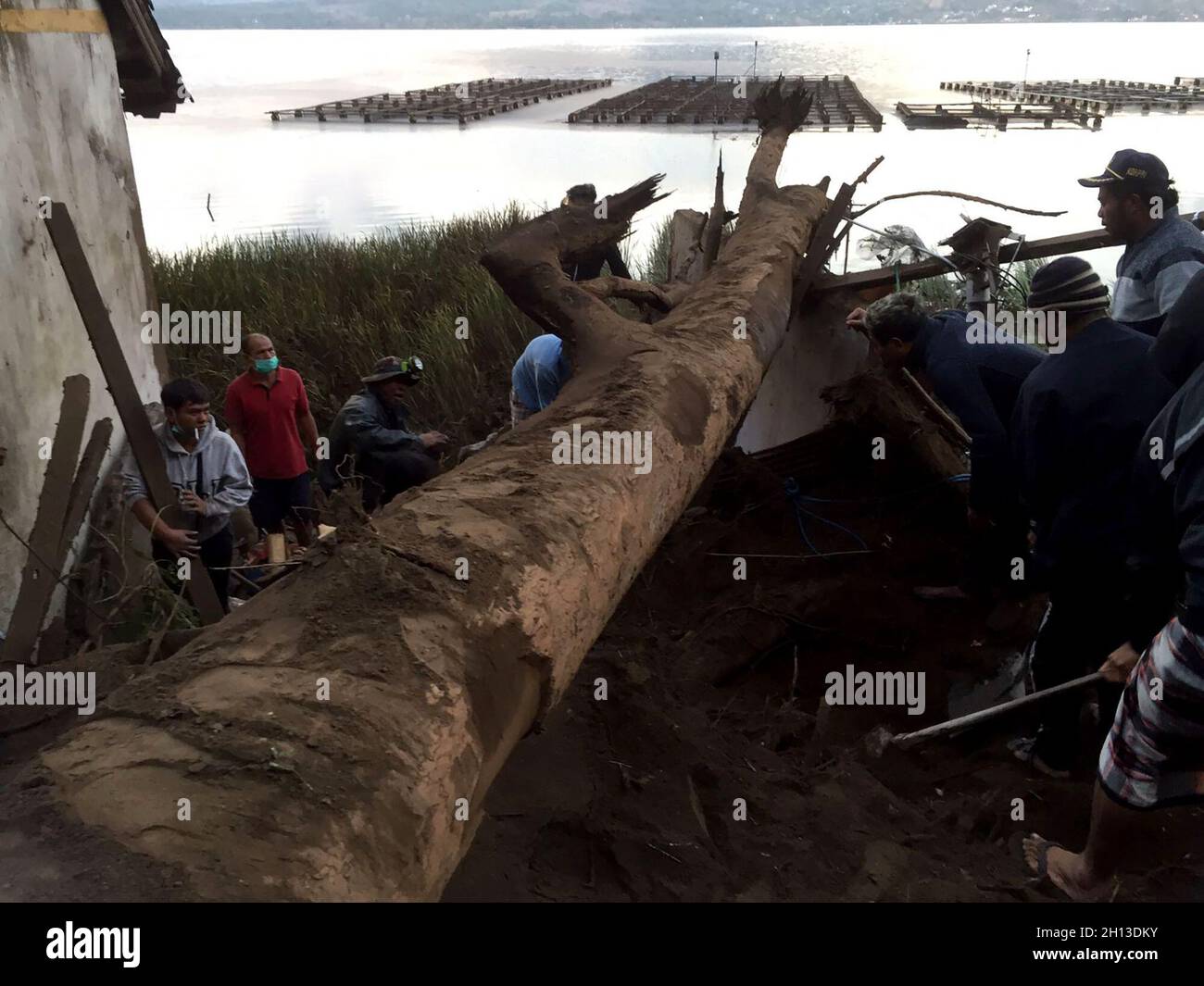(211016) -- BALI, Oct. 16, 2021 (Xinhua) -- Photo provided by Indonesia ...