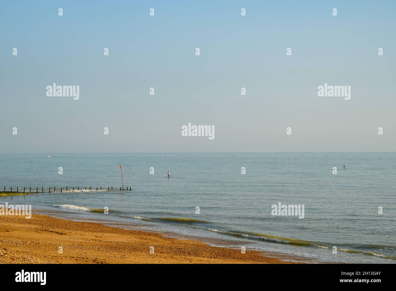 Hove seafront waves hi-res stock photography and images - Alamy