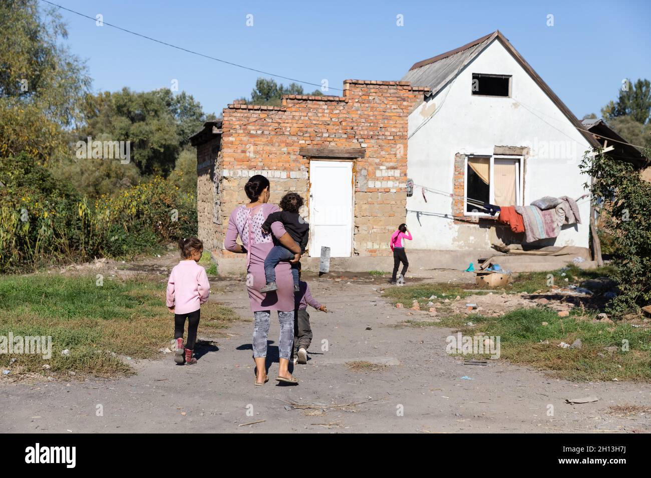 Gypsy slums hi-res stock photography and images - Alamy