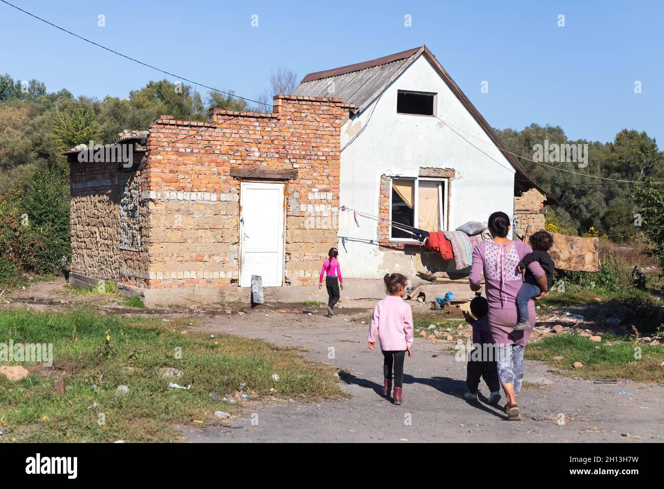 Gypsy slums hi-res stock photography and images - Alamy