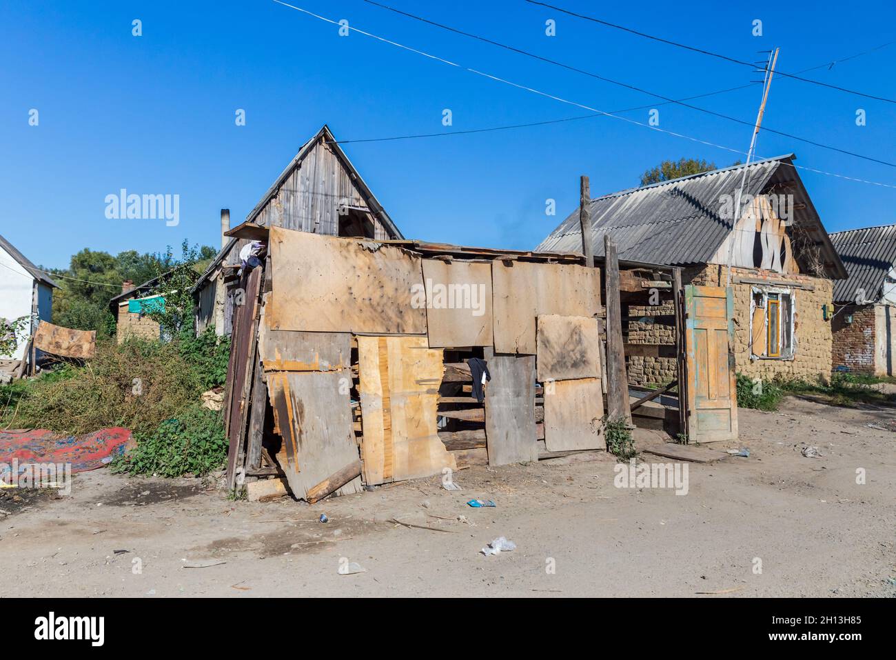 Gypsy slums hi-res stock photography and images - Alamy
