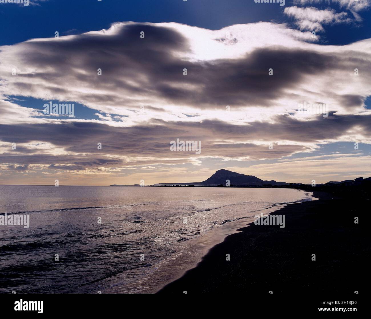 VISTA DEL MONTE MONTGO DESDE LA PLAYA. Location: EXTERIOR. Denia ...