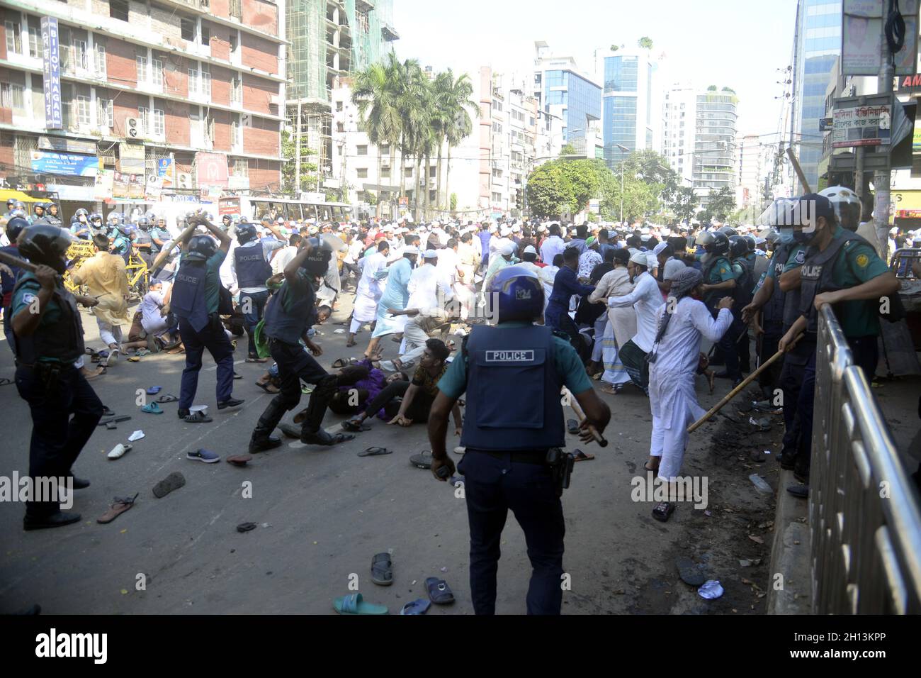 Non Exclusive: DHAKA, BANGLADESH - OCTOBER 15, 2021: Protesters ...