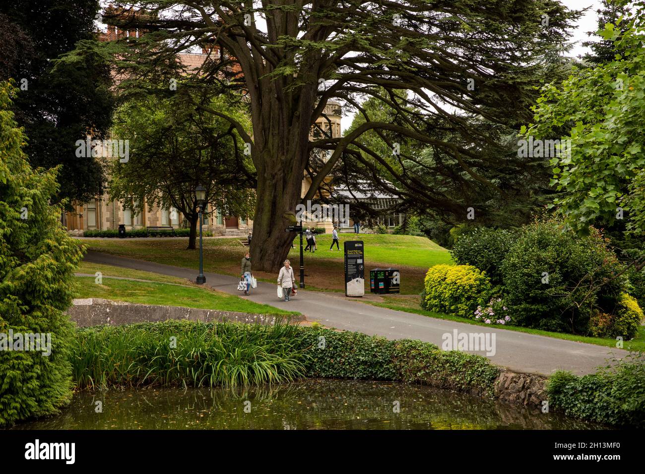 UK, England, Worcestershire, Great Malvern, Priory Park lake Stock ...