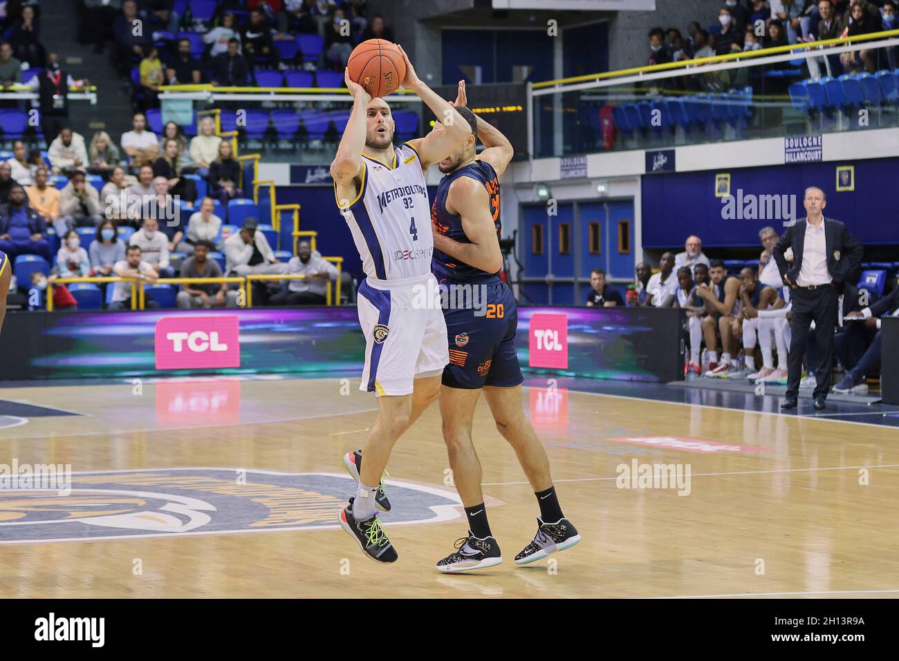 Levallois, France. 15th Oct, 2021. Keith HORNSBY (4) of Boulogne ...