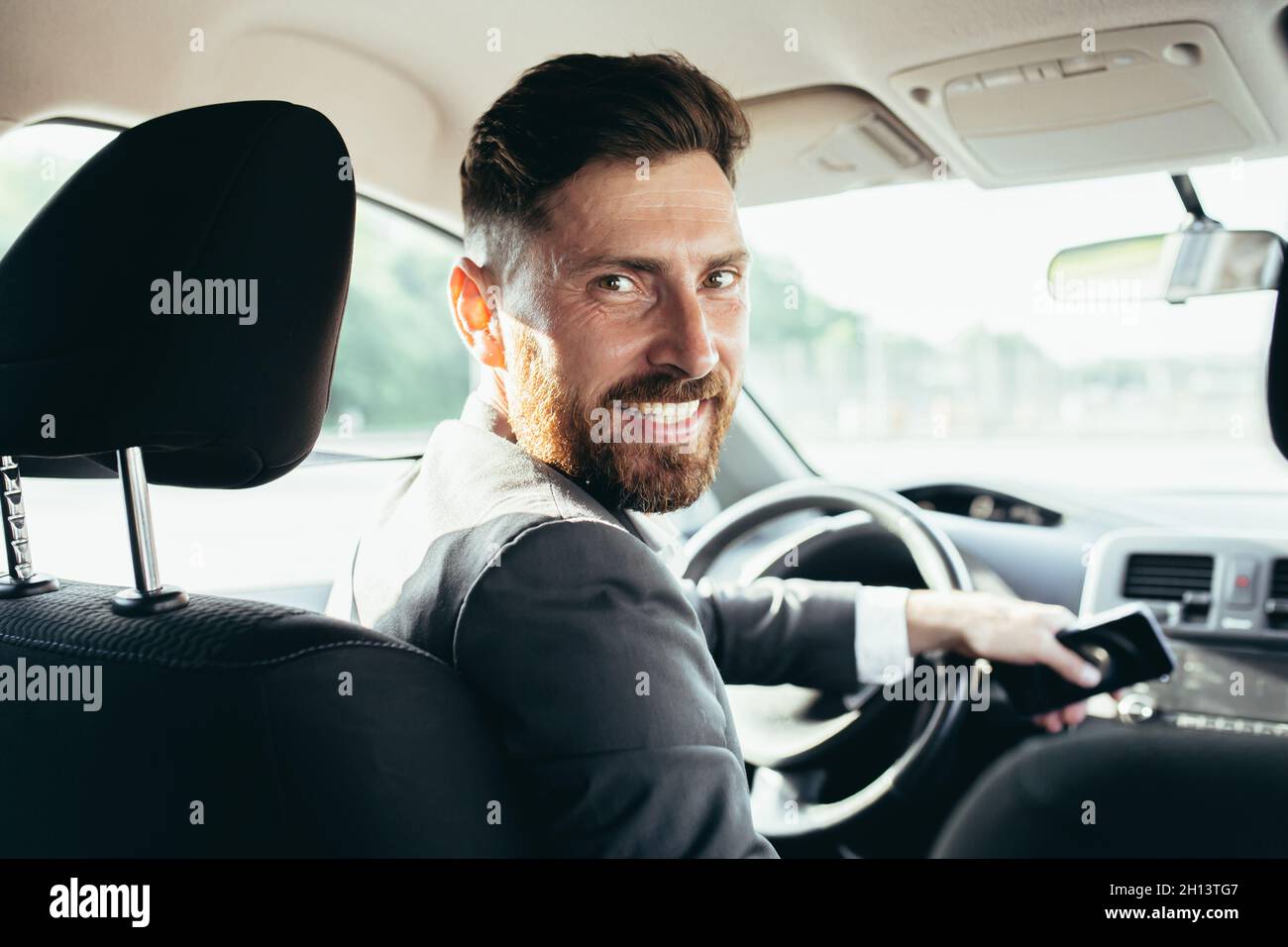 Rich man car hi-res stock photography and images - Alamy