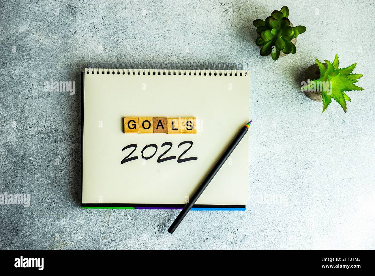 Writing goals and wishes for New 2022 Year Stock Photo - Alamy