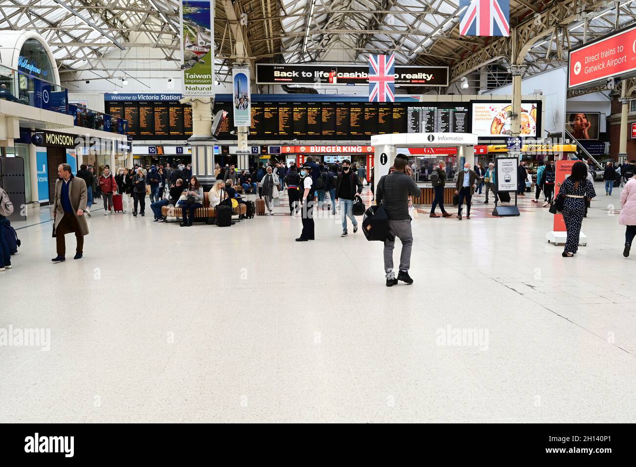Victorian sitting area hi-res stock photography and images - Alamy