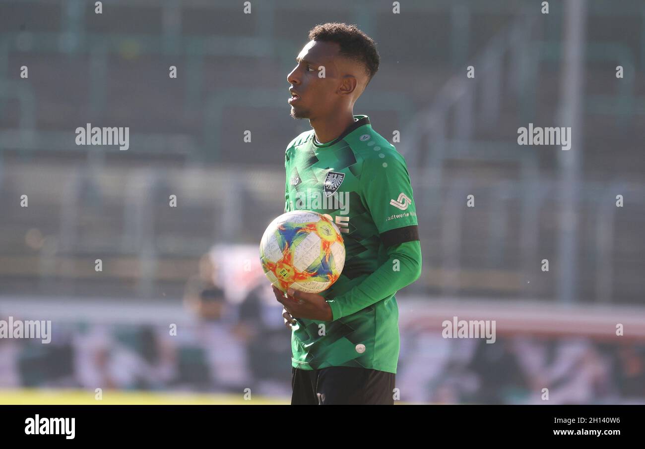 Scp hi-res stock photography and images - Alamy