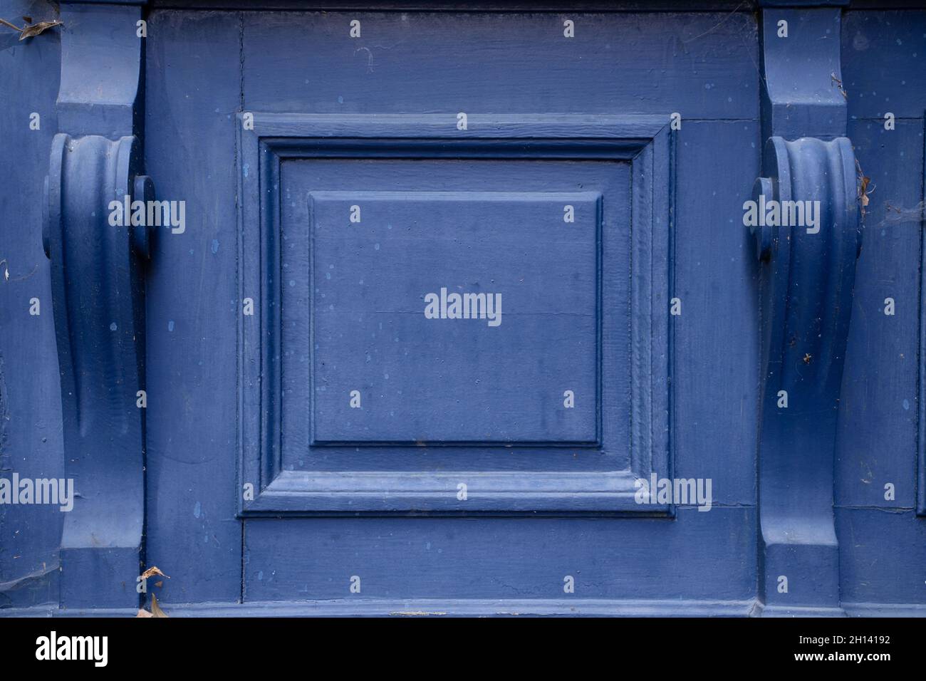 royal blue wood frame and molding background Stock Photo - Alamy