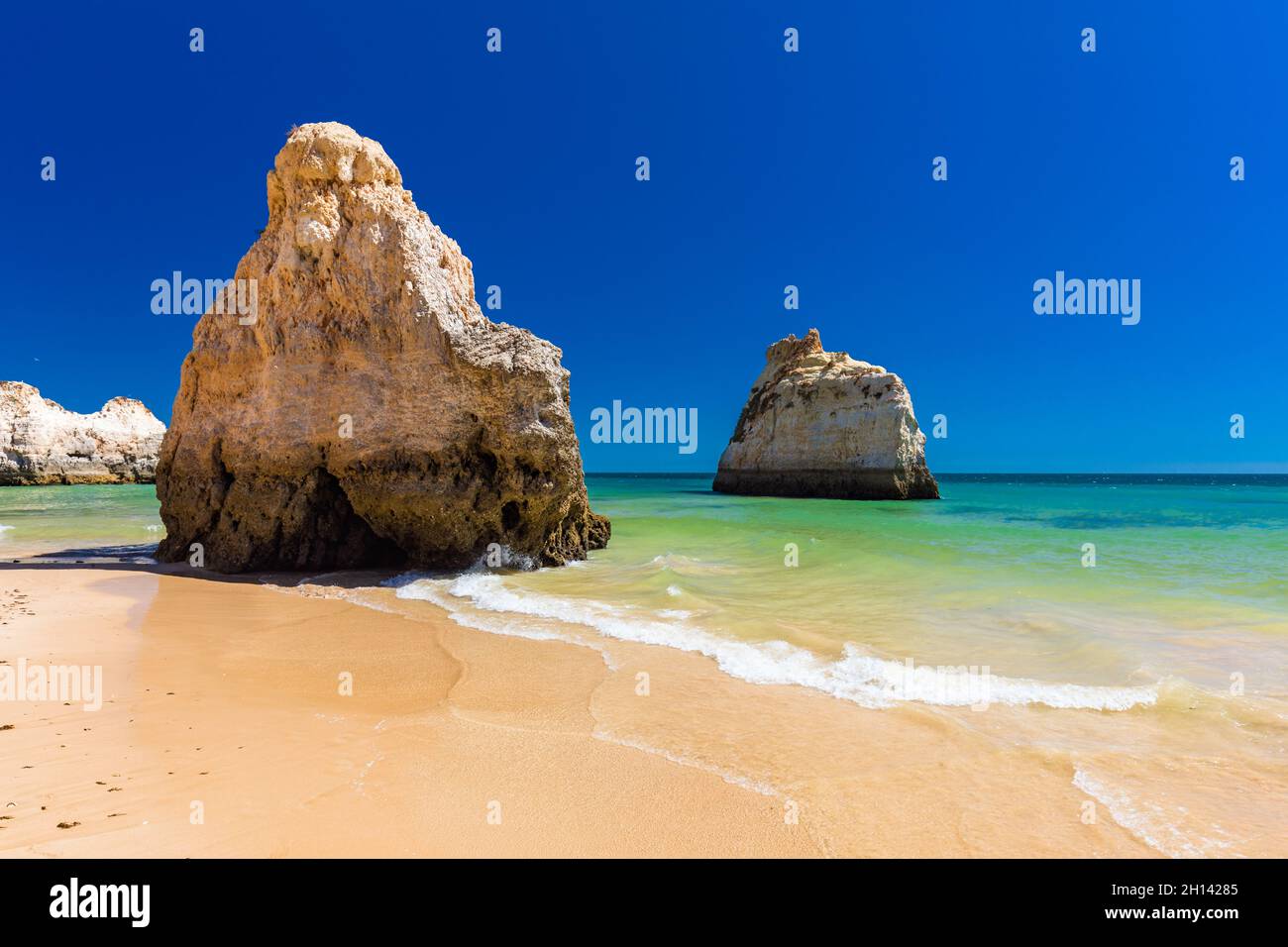 Beautiful view sunset alvor hi-res stock photography and images - Alamy