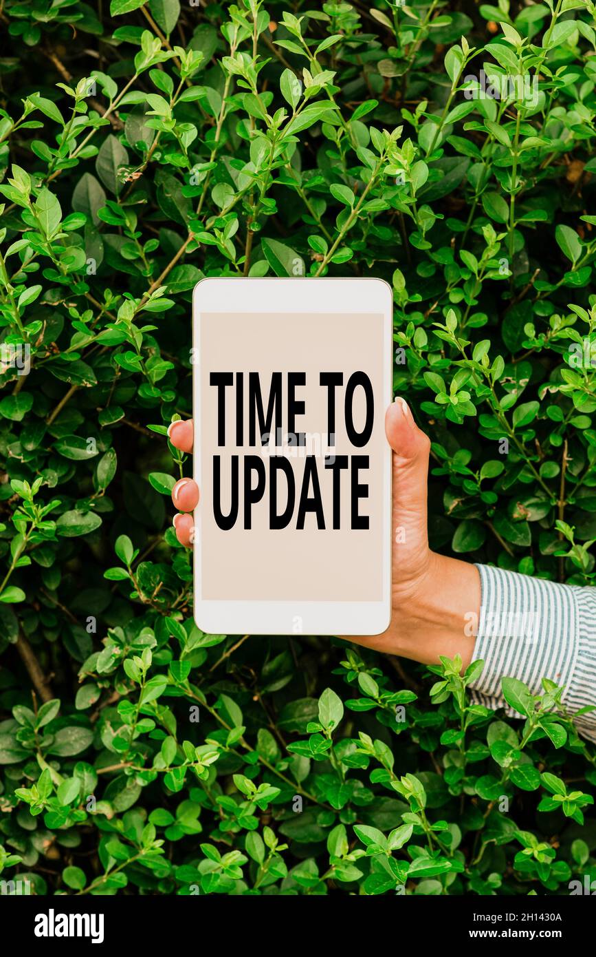 Video announcements hi-res stock photography and images - Alamy