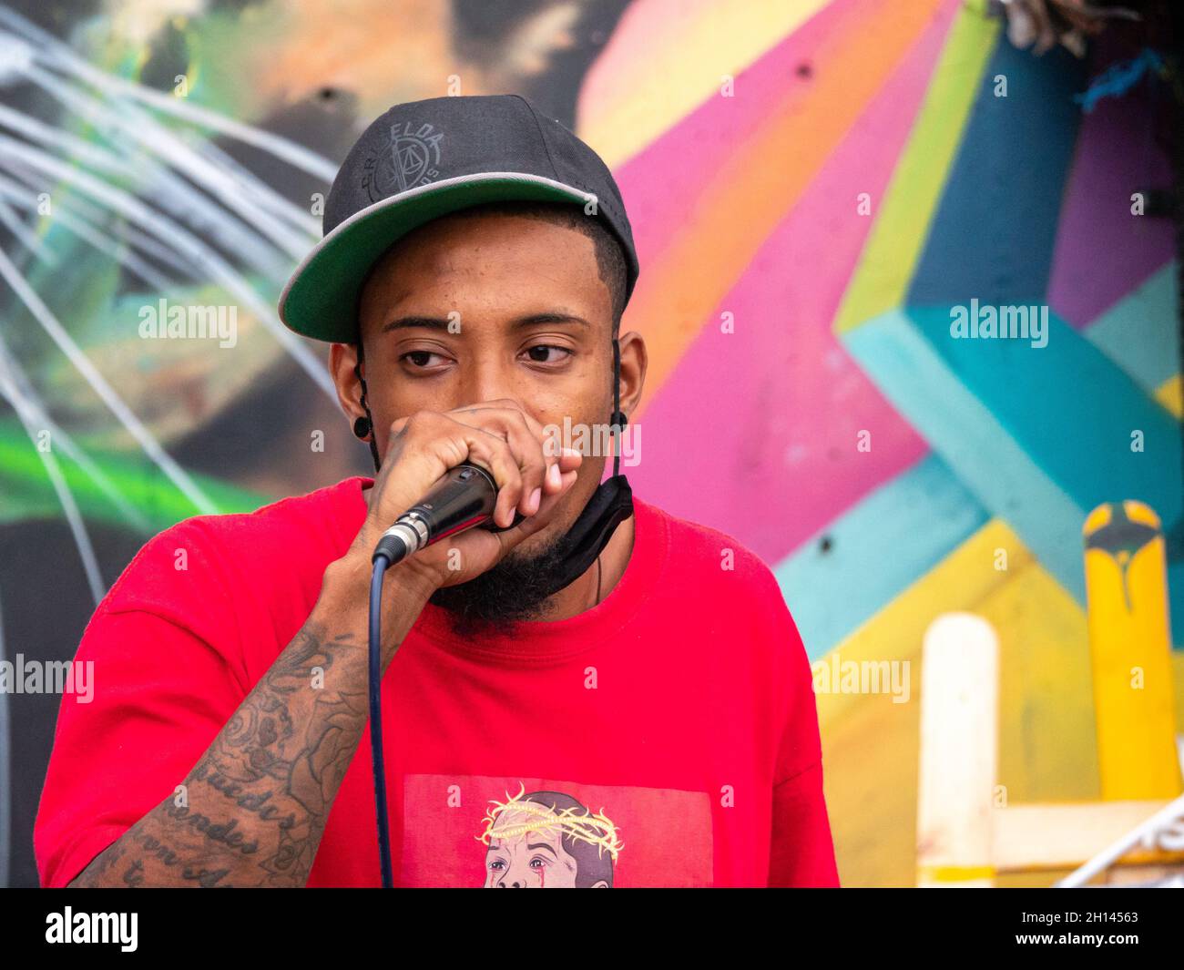 Curly hop hi-res stock photography and images - Alamy