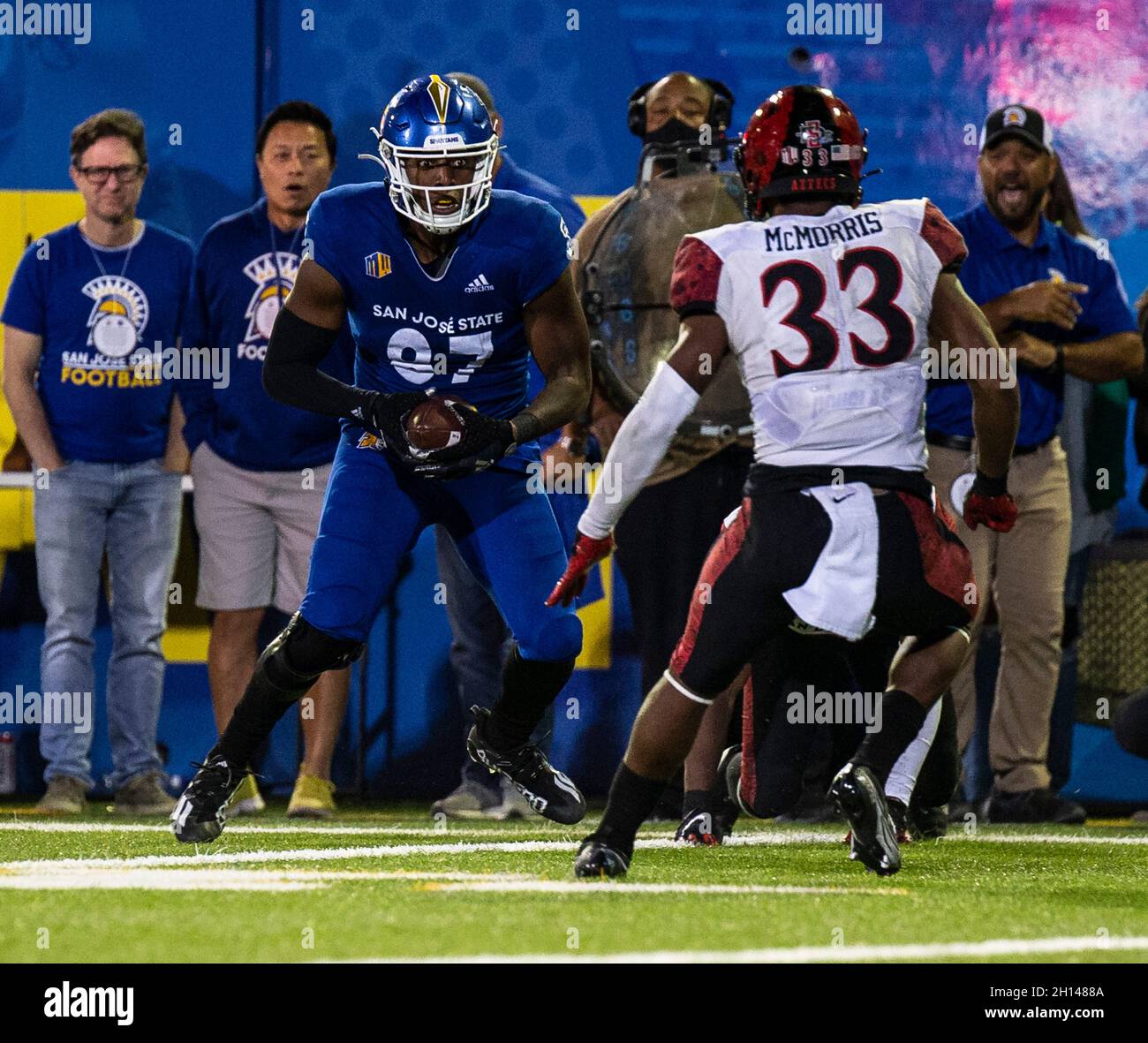 Derrick deese hi-res stock photography and images - Alamy