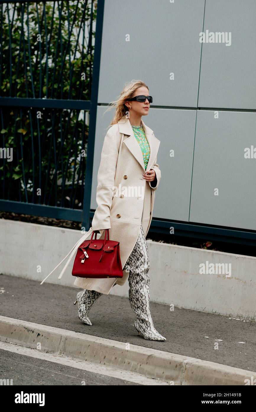 Street style, Jessica Mercedes Kirschner arriving at Hermes Spring ...