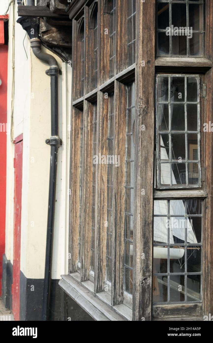 Medieval style windows at Tudor timber framed pub at Saffron Walden ...