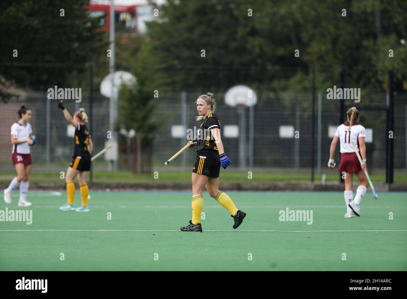 London, UK. 16th Oct, 2021. Bea Bell (13 Beeston) at the Vitality ...