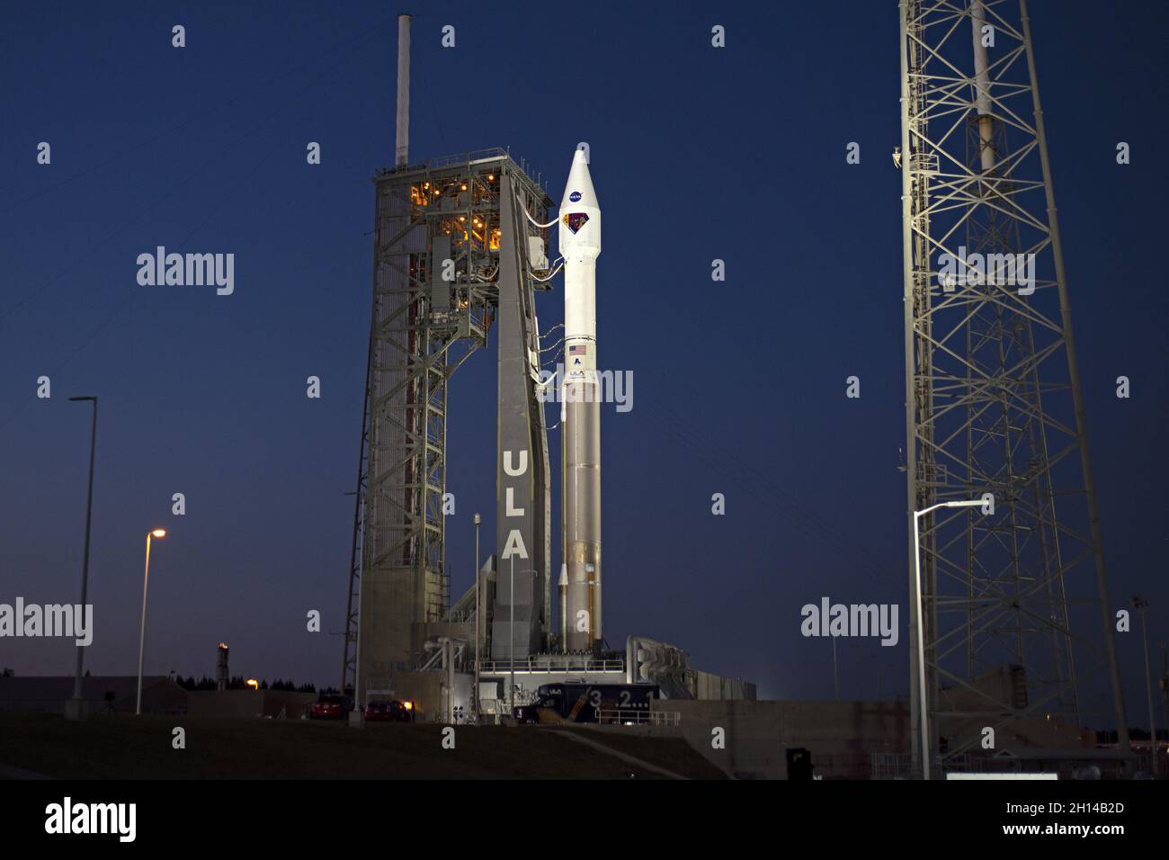 Atlas V Night Launch