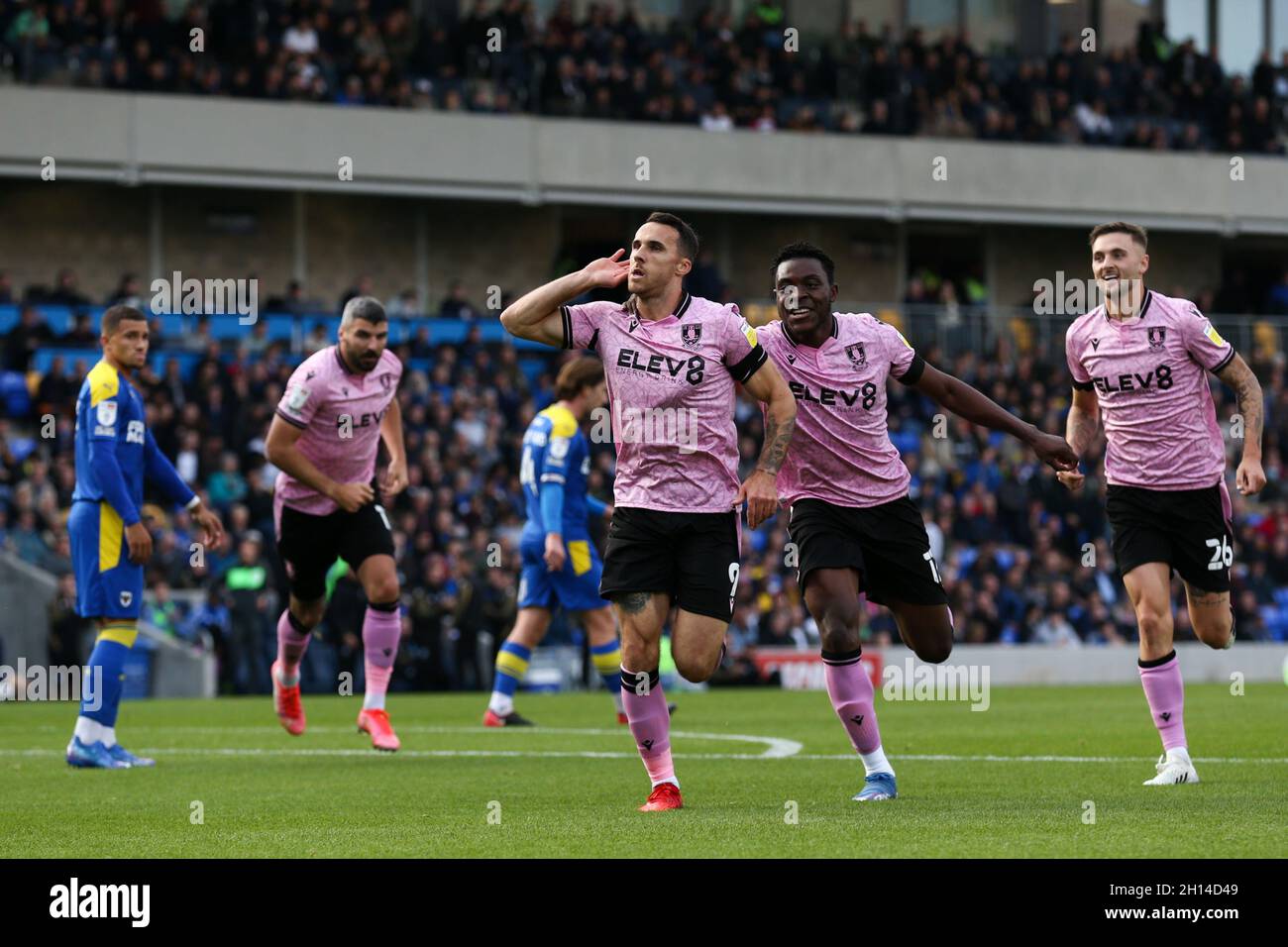 Lee Gregory #9 of Sheffield Wednesday celebrates his goal to make it 0 ...