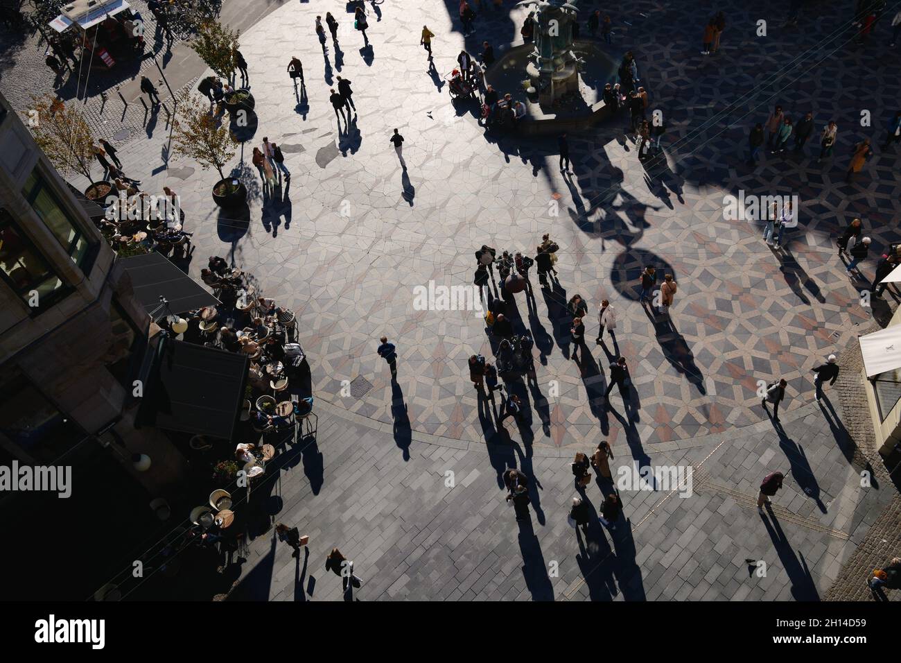 Illum rooftop hi-res stock photography and images - Alamy