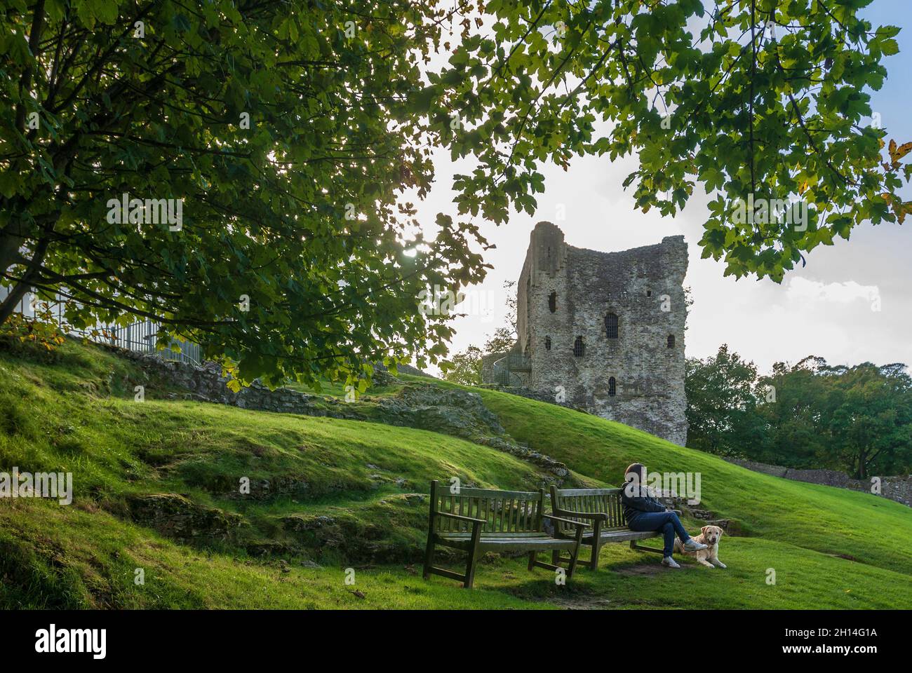 Peveril castle in the village of Castleton in the Peak District. Ruined ...