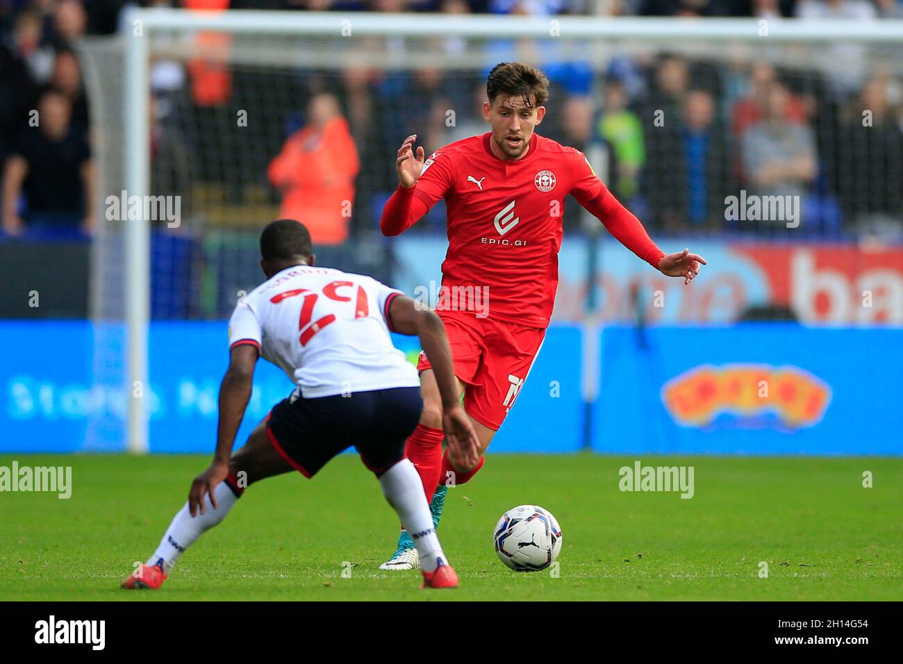 Callum Lang #19 of Wigan Athletic runs with the ball Stock Photo - Alamy