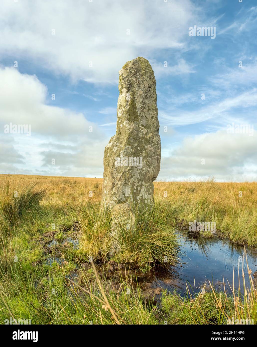 Stone age long barrow hi-res stock photography and images - Alamy
