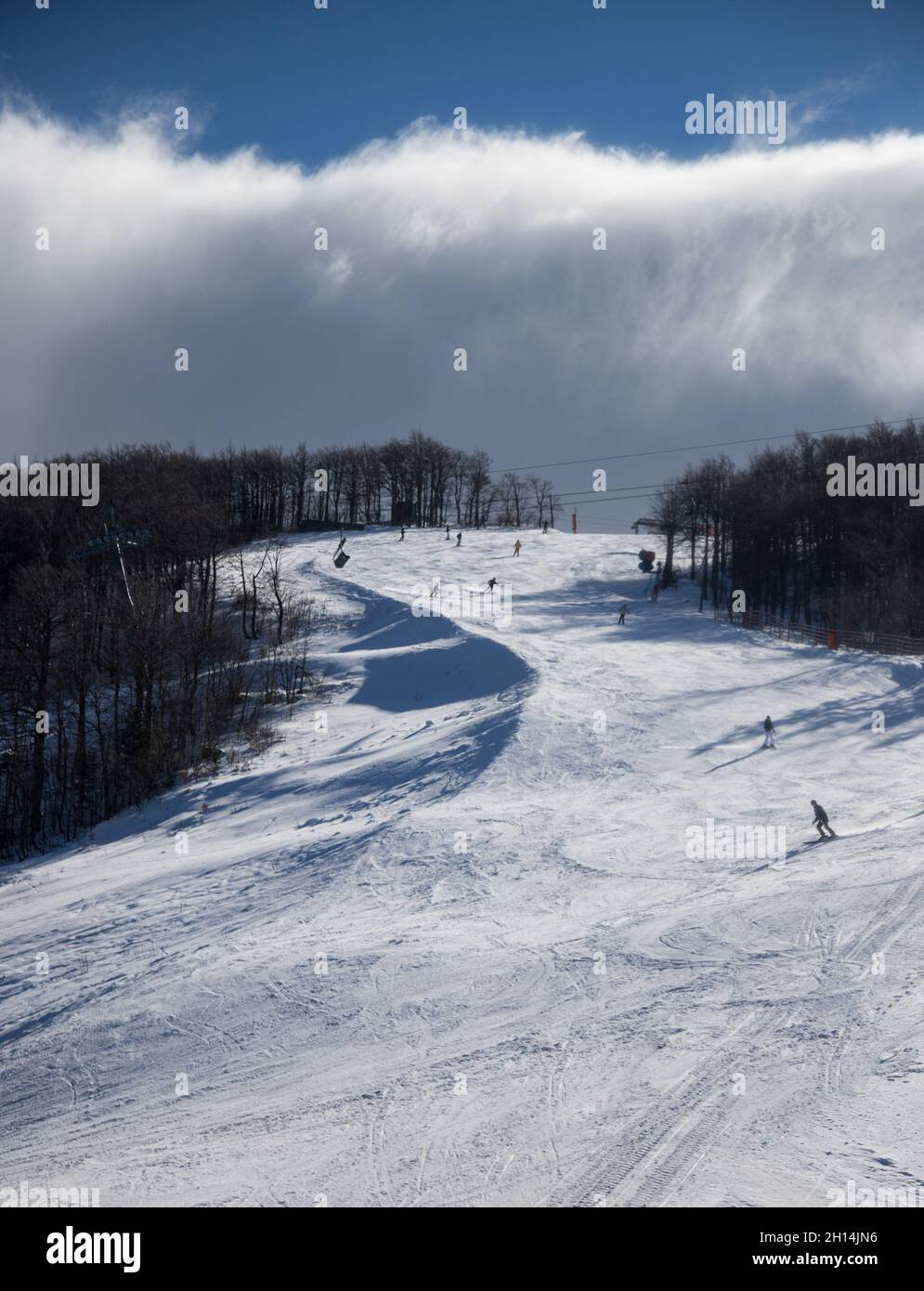 Steep vertical ski slope hi-res stock photography and images - Alamy