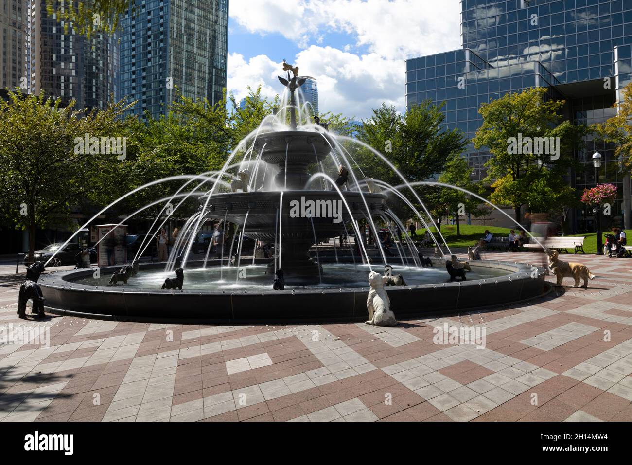 Dog fountain in Berczy Park. Toronto Ontario Canada Stock Photo - Alamy