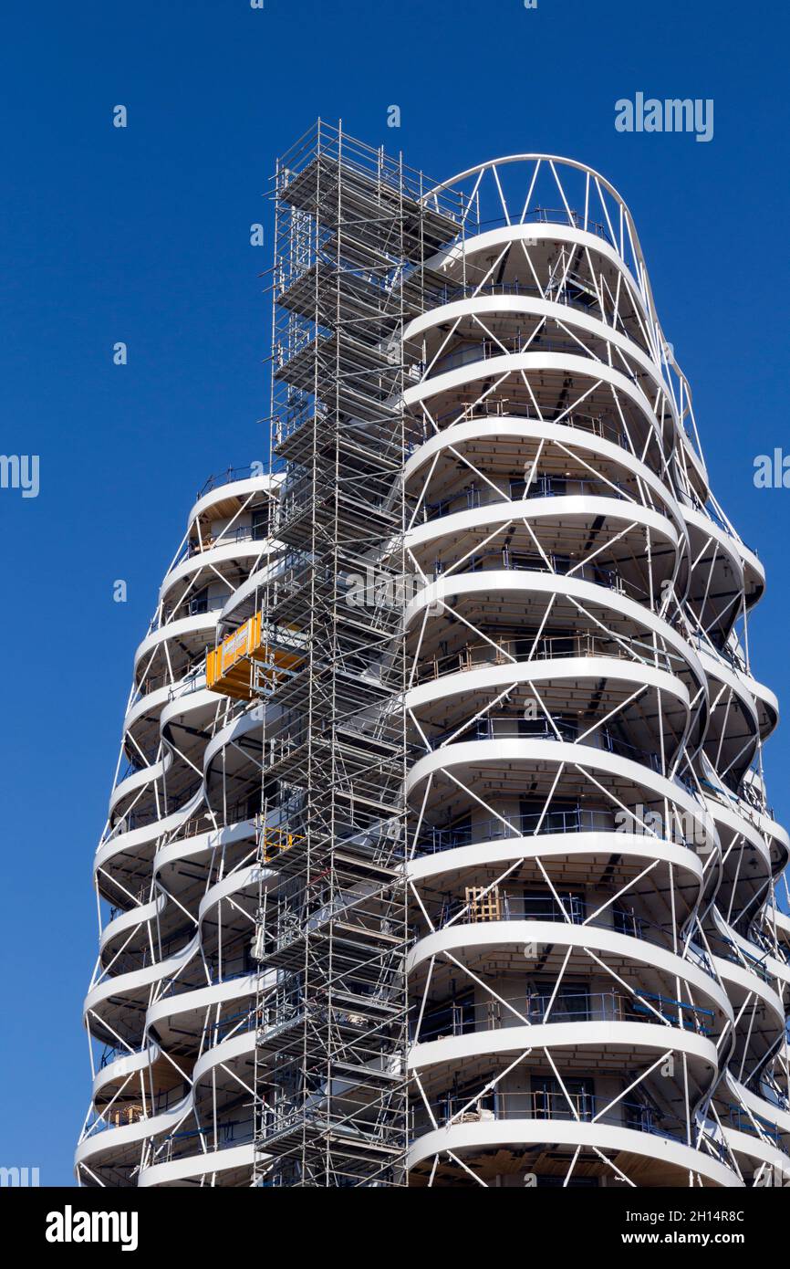 Site of the new architectural madness: Higher Roch, 50 m high tower ...