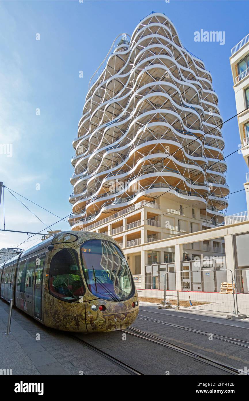 Site of the new architectural madness: Higher Roch, 50 m high tower ...