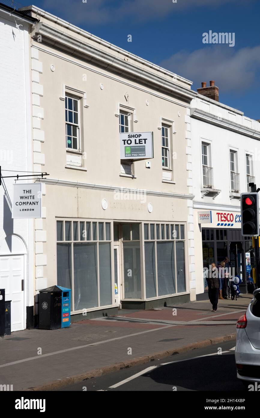 Retail shops in Stratford High Street closed permanently as a result of ...