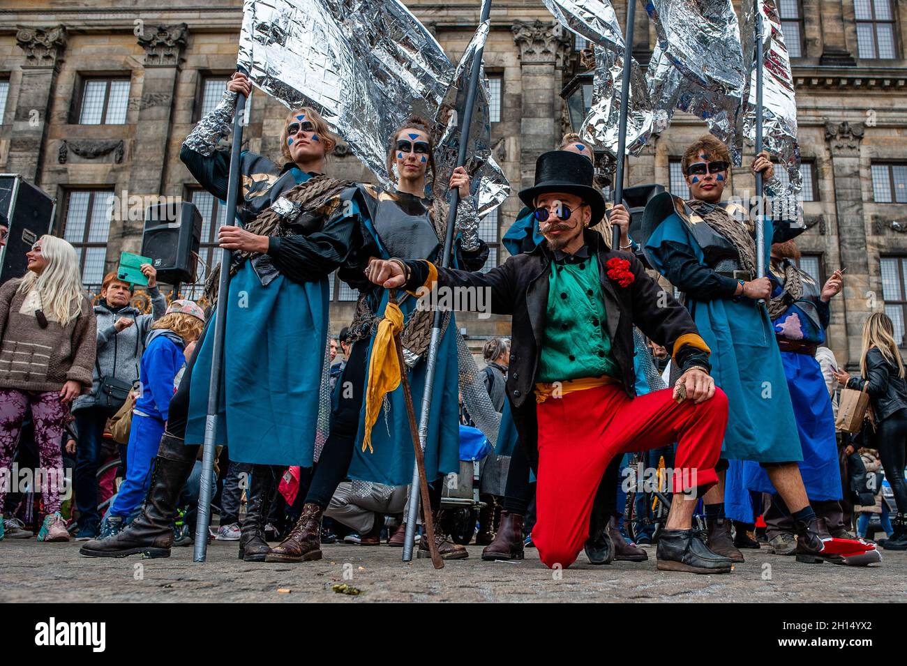 Monopoly man game hi-res stock photography and images - Alamy